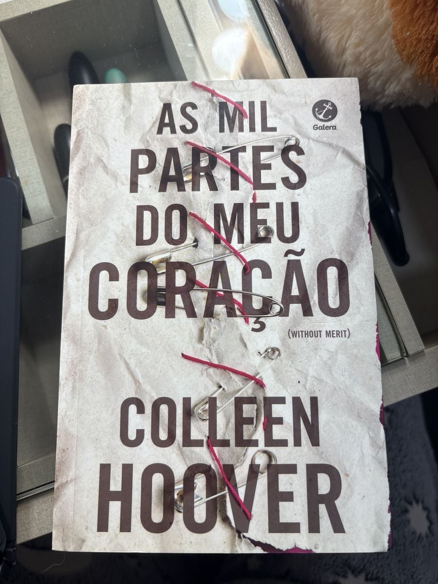 Livro As Mil Partes do Meu Coração Colleen Hoover | Livro Galera Usado ...