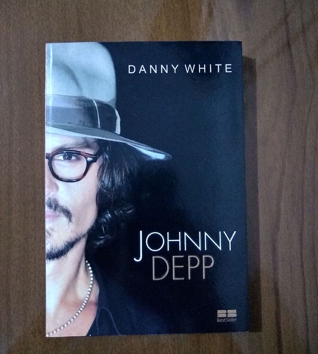 Livro Biografia Johnny Depp | Livro Best Seller Usado 50798062 | enjoei