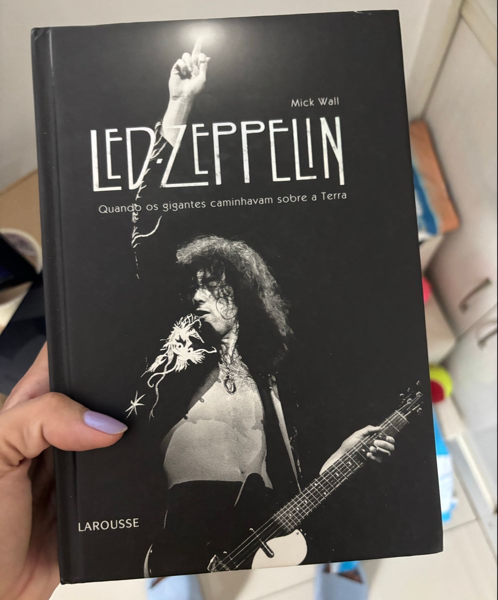 Livro Biografia Led Zeppelin - Quanto Os Gigantes Caminhavam sobre a ...