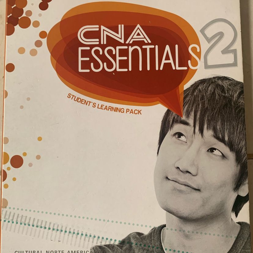 Livro Cna Essentials 2 (basic 2) | Produto Feminino Cna Usado 80991360 | enjoei