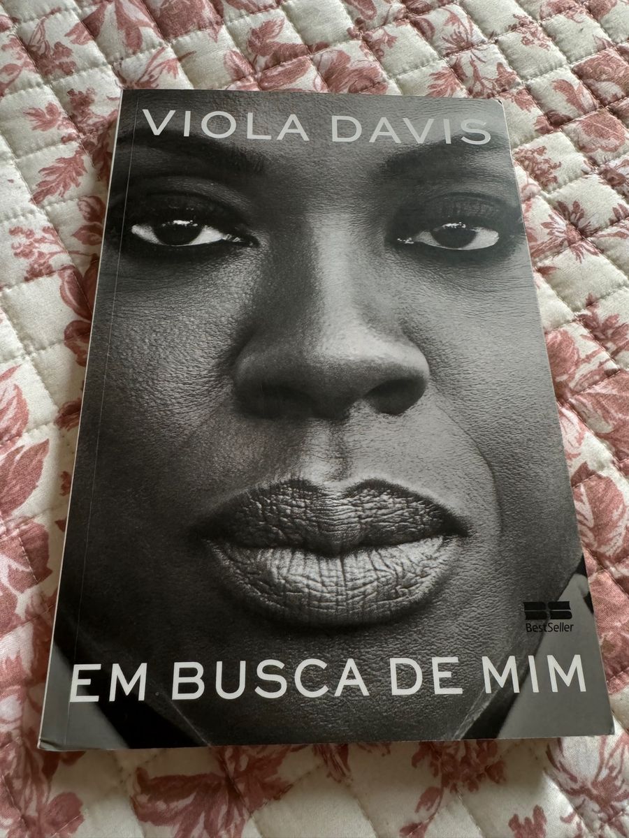 Livro em Busca de Mim, Viola Davis | Livro Best Seller Usado 118302517 | enjoei