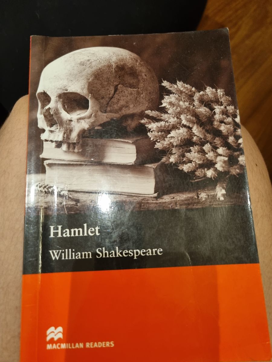 Livro Em.ingles Hamlet | Livro Macmillan Readers Usado 83524115 | enjoei