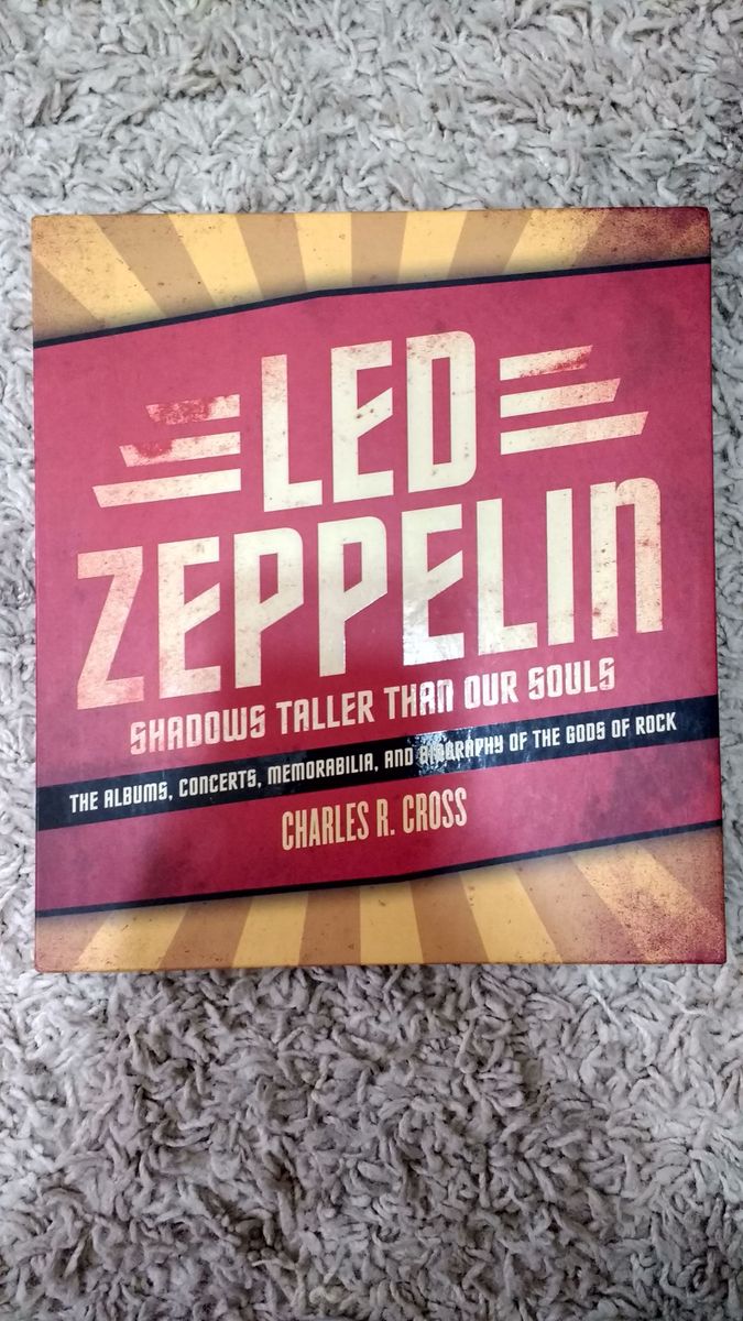 Livro Ilustrado Led Zeppelin | Livro Nunca Usado 18422700 | enjoei