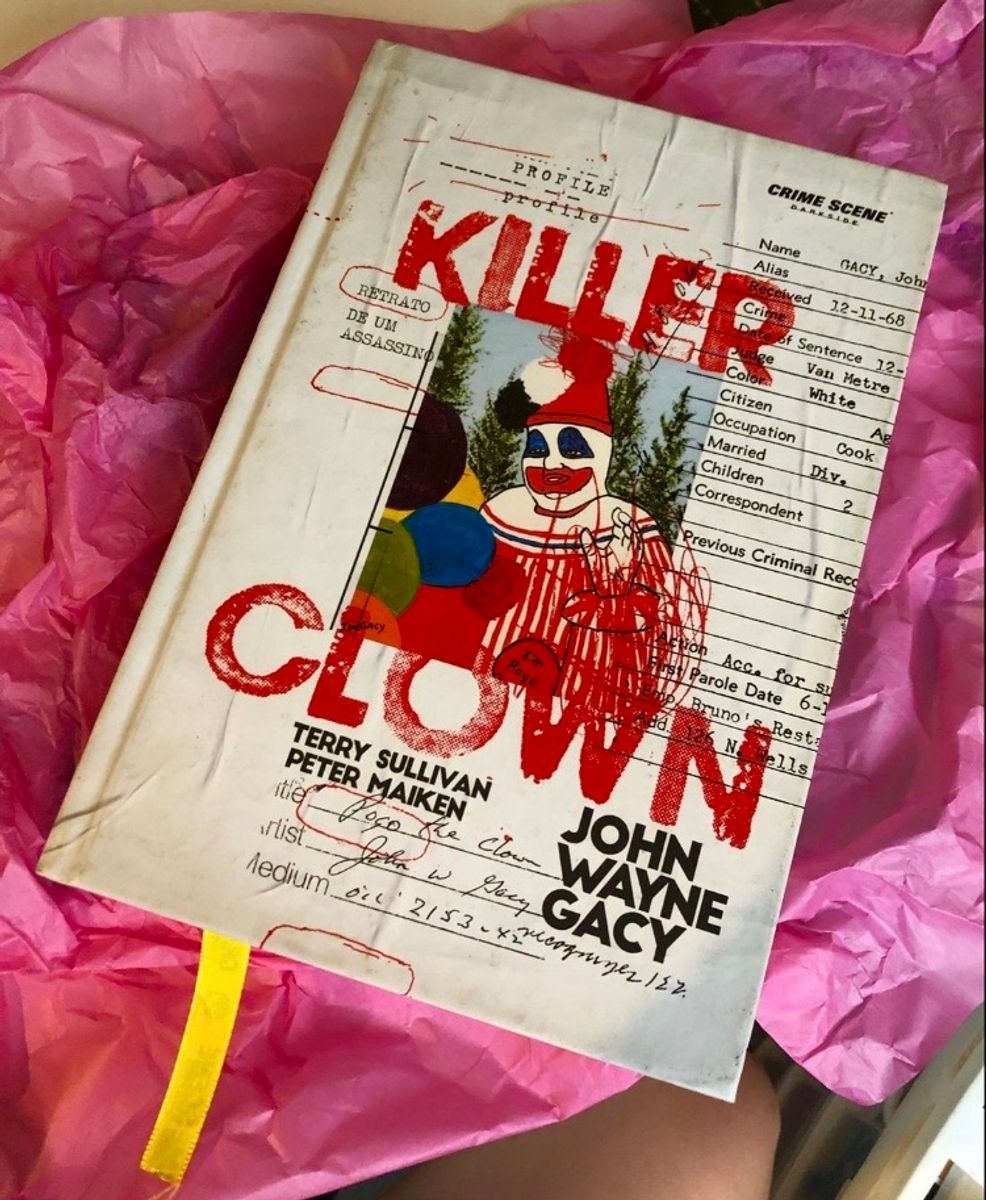 Livro Killer Clown (história do John Wayne Gacy) | Item de Decoração ...