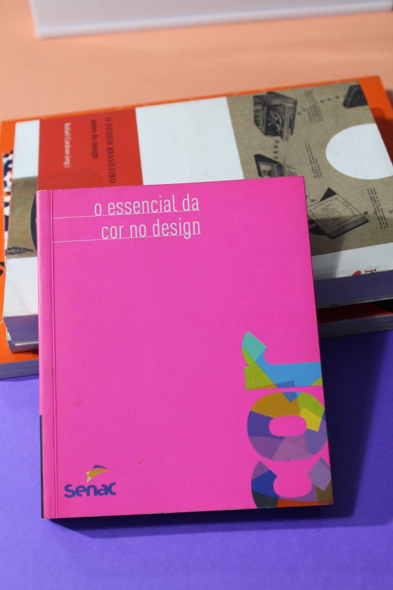 Livro O Essencial da Cor No Design | Livro Editora Senac Usado 34004597 ...