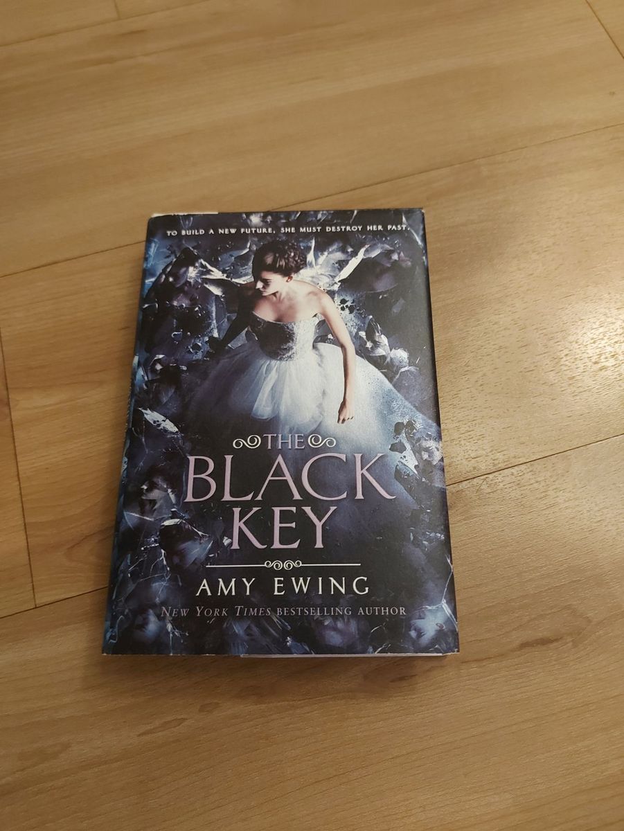 [livro Usado] The Black Key, Amy Ewing, em Inglês da Série a Cidade ...