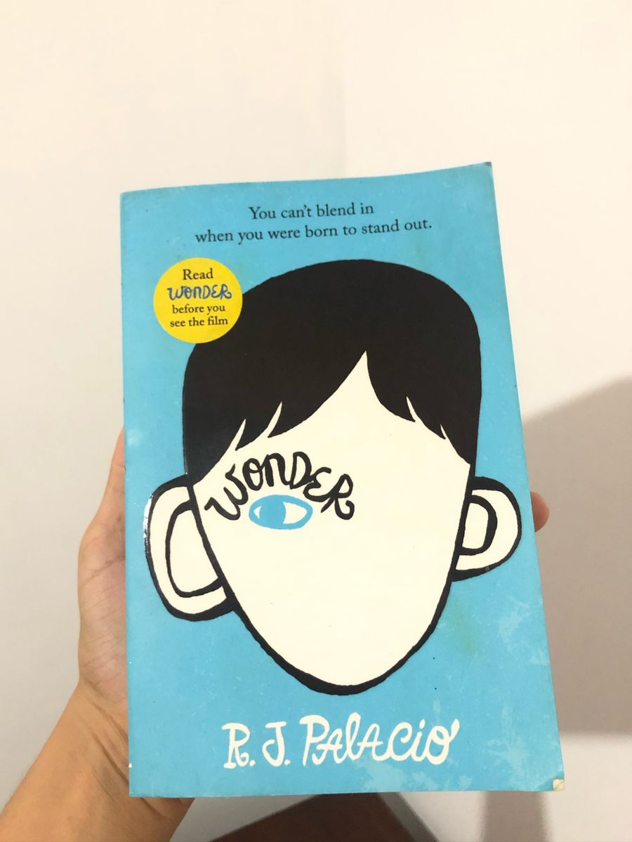 Livro Wonder em Inglês | Livro R J Palacio Usado 59592153 | enjoei
