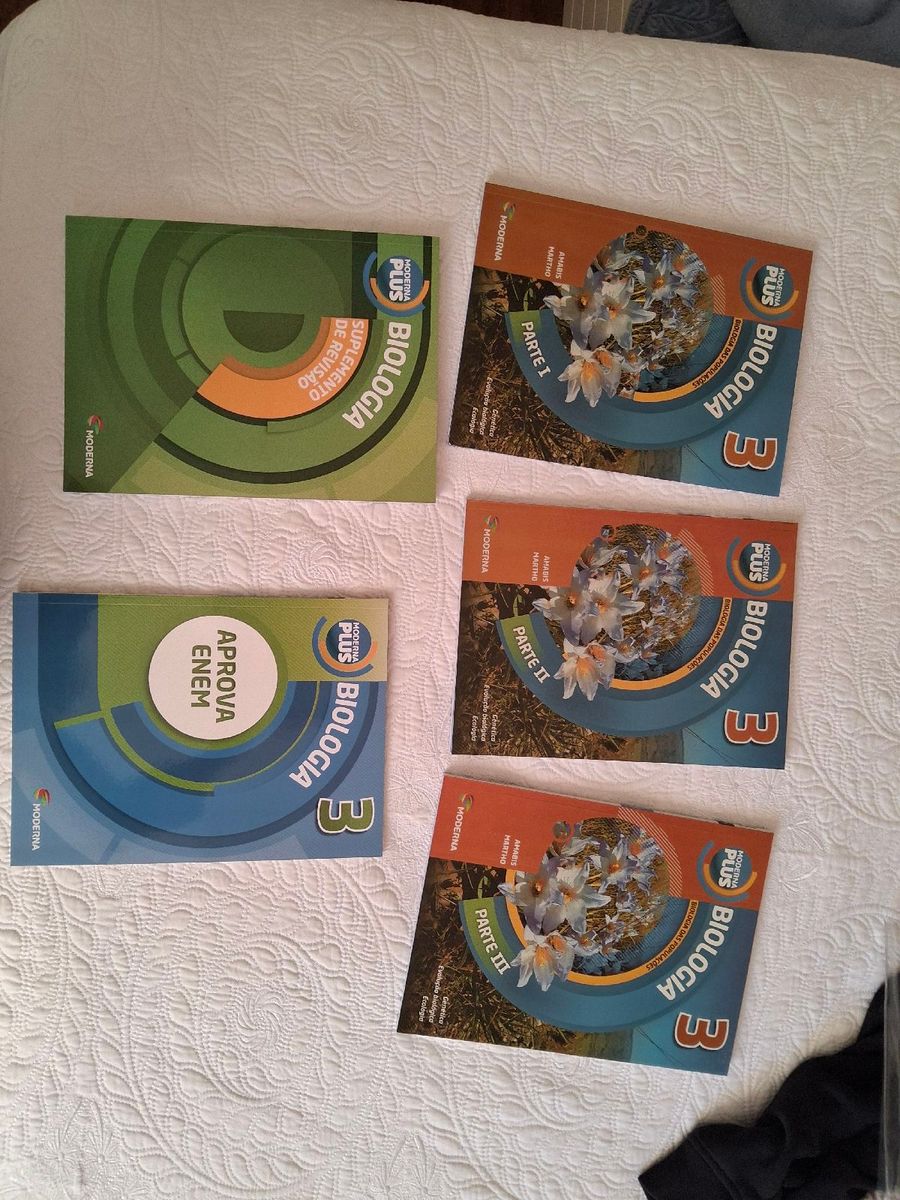 Livros Bioogia 3, Partes I, Ii e Ii, Livro de Complemento da Revisão e ...