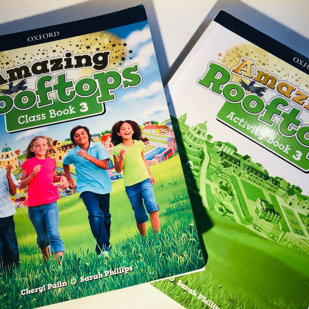 Livros de Inglês Amazing Rooftops 3 - Didático e Atividades | Livro Oxford Usado 77550017 | enjoei