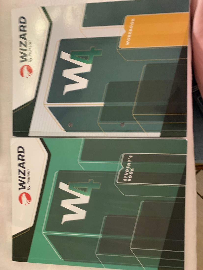 Livros Inglês Wizard W4 Atualizado Novo | Livro Wizard Nunca Usado 79952638 | enjoei