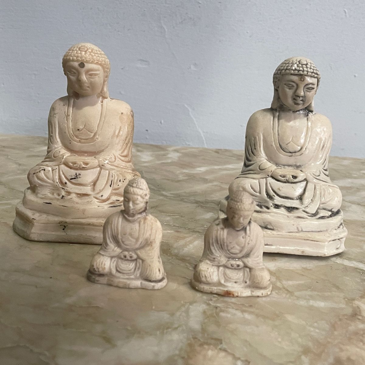 Lote com 4 Budas Antigo em Resina | Móvel de Antiquário Usado 81822268 ...