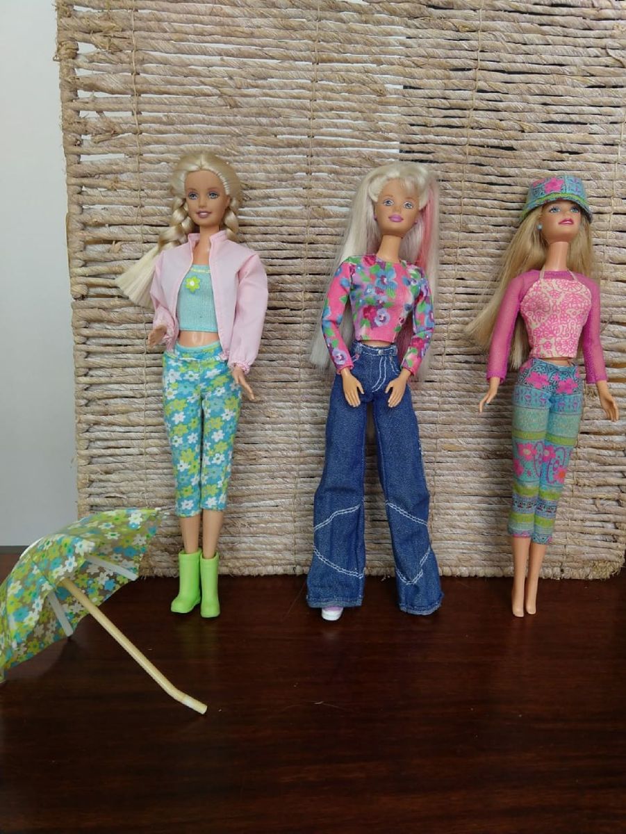 Lote de 3 Barbies Originais - Barbie Sol e Chuva, Barbie Flower Power e ...