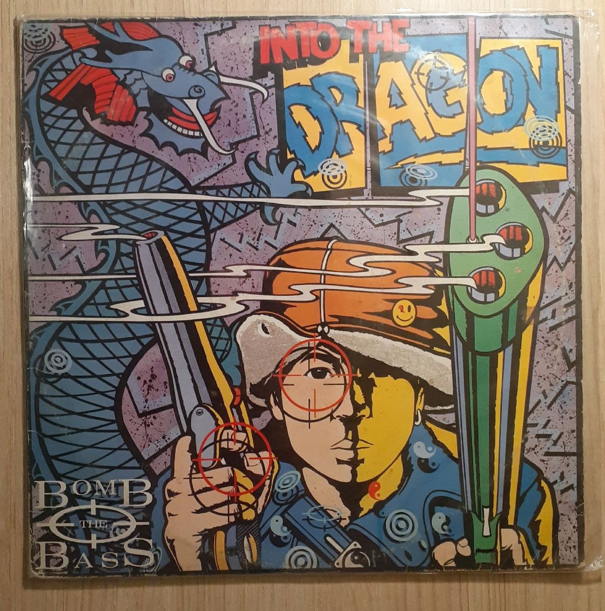 Lp "into The Dragon", da Banda Bomb The Bass | Item de Música Stiletto ...