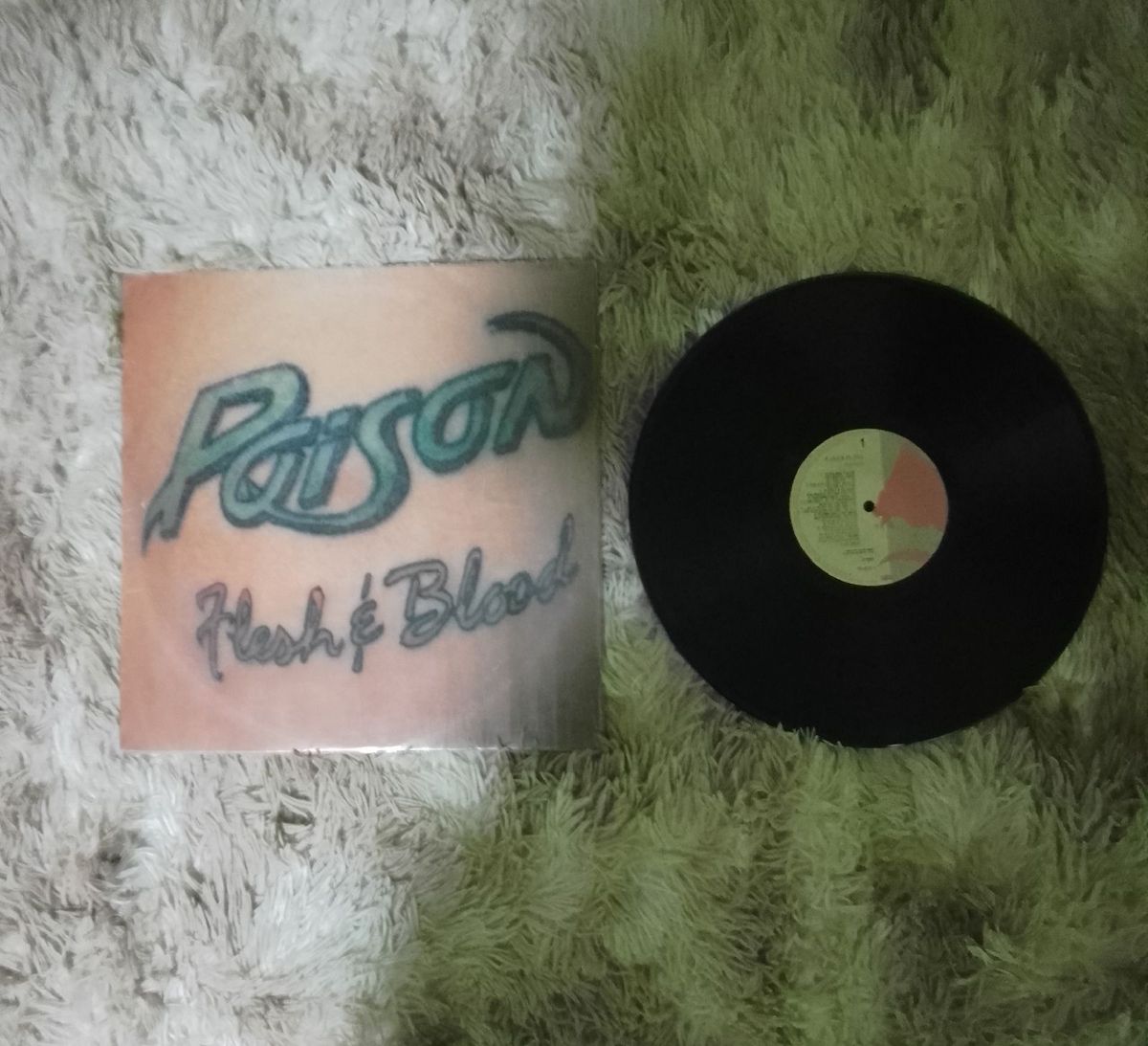 Lp Vinil Poison - Flesh And Blood | Item de Música Poison Usado 72967282 | enjoei