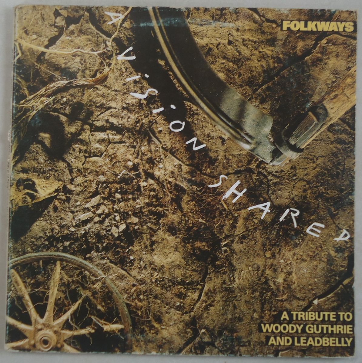 Lp Vision Shared 1988 Tribute Woody Guthrie e Leadbelly | Item de ...