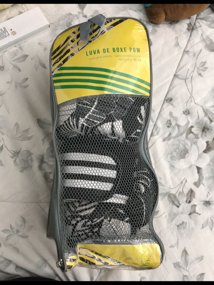 Luva de Boxe Farm | Moda Esportiva Feminina Farm Usado 31716374 | enjoei