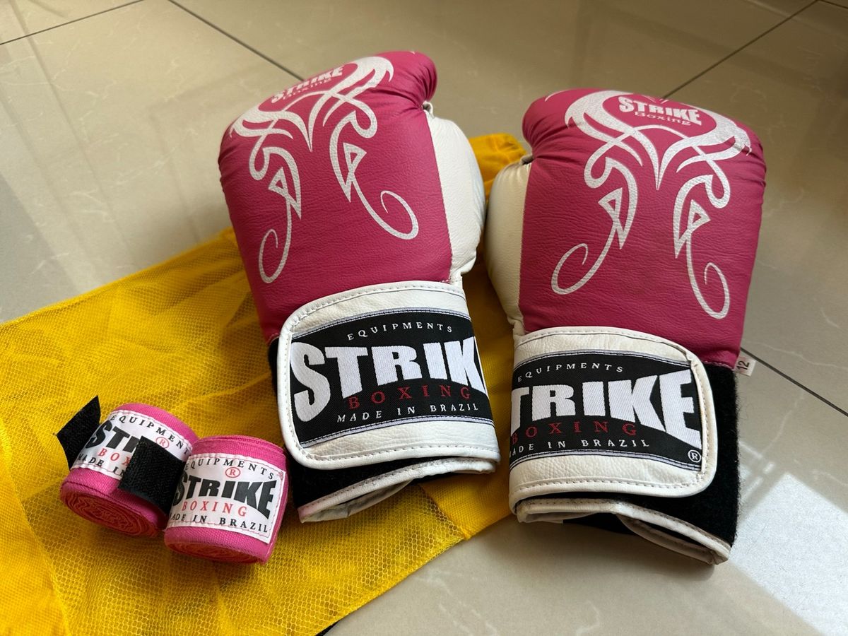 Luva Muay Thai e Boxe - Strike Boxing Rosa e Branco 12 Oz | Item p ...
