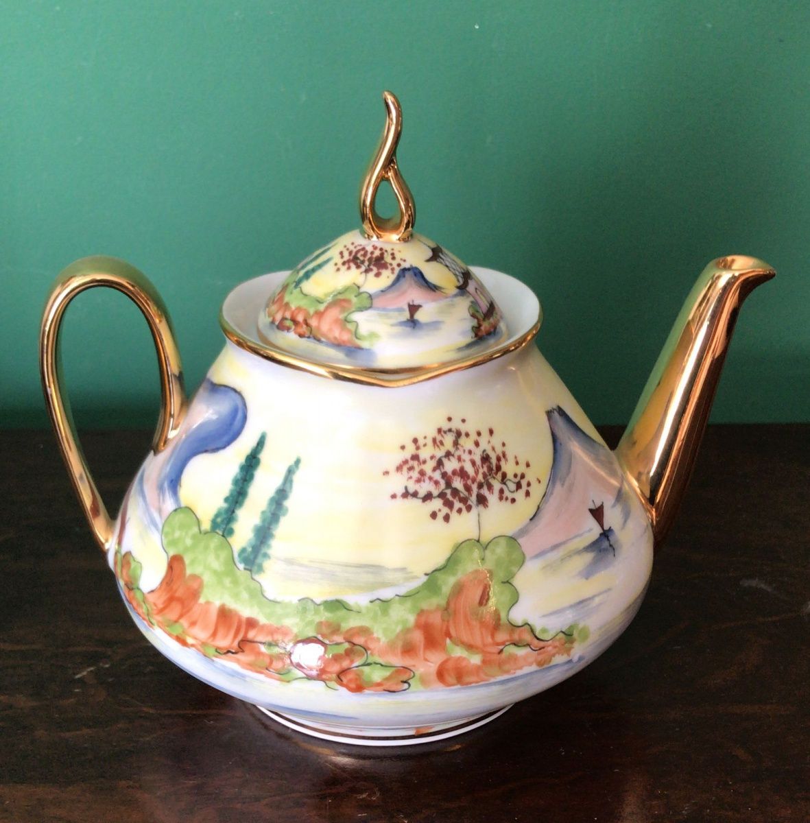 Magnífico Bule para Chá Antigo Executado em Porcelana | Móvel de ...