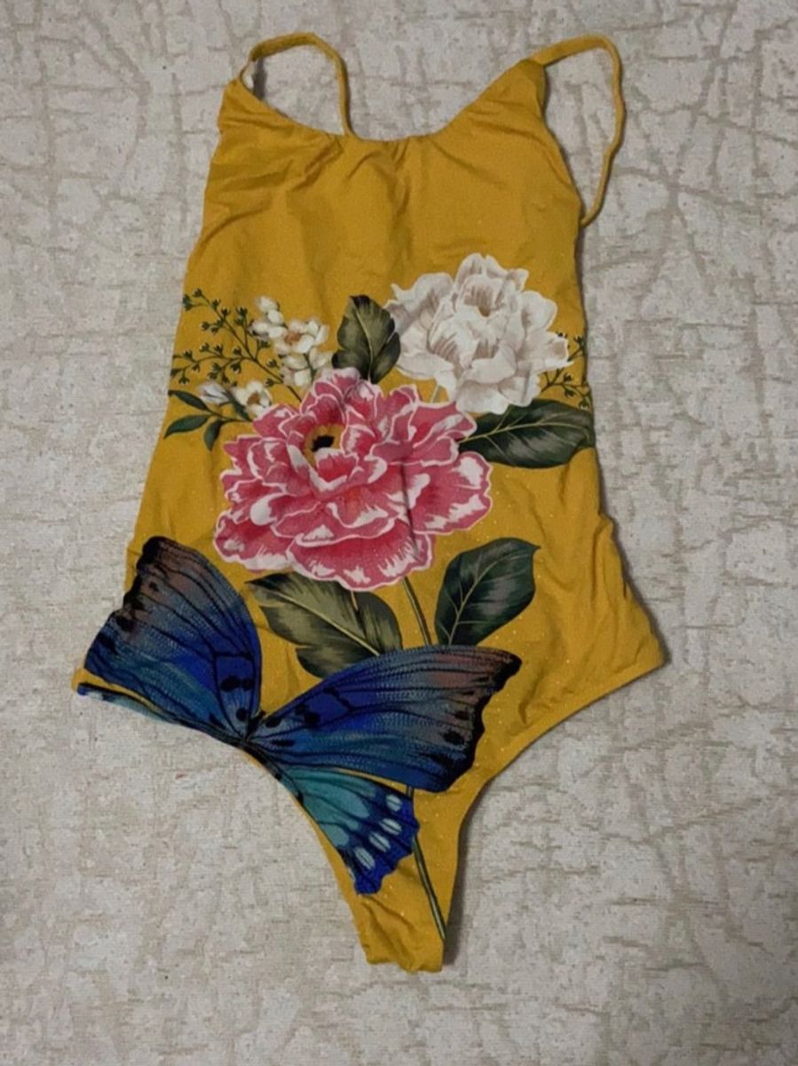 Maio Farm Amarelo Borboleta | Moda Praia Feminina Farm Usado 75360632 ...