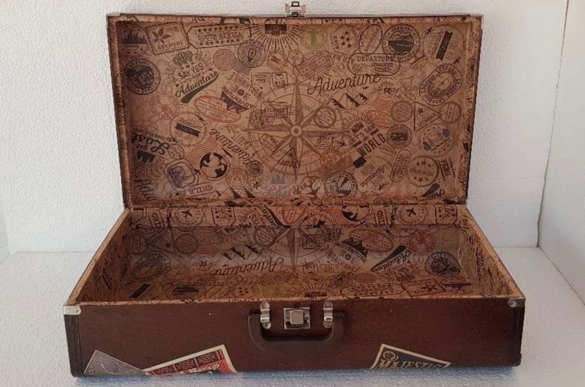 Mala Antiga Vintage Retrô | Item de Decoração Usado 115299394 | enjoei
