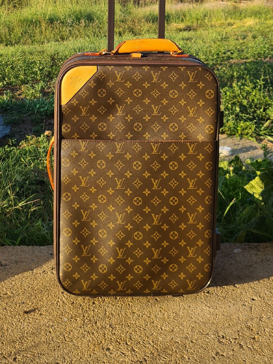 Mala Cabine Lv | Terno Feminino Louis Vuitton Usado 70946261 | enjoei