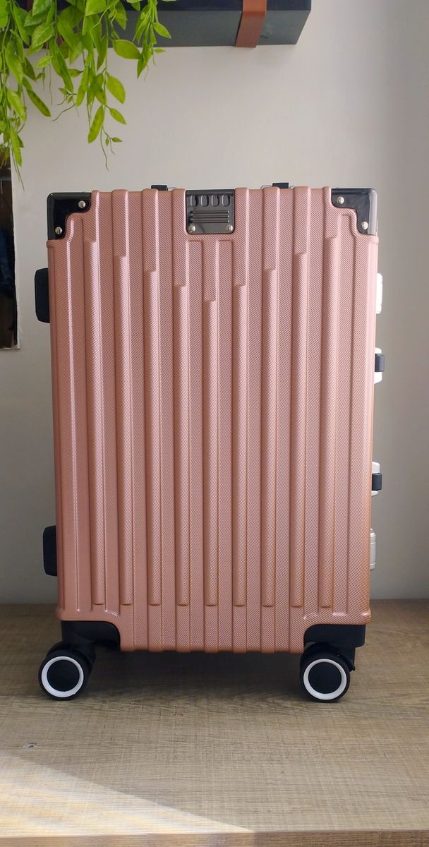 Mala de Viagem Santino Rosa | Clutch Feminina Santino Usado 99664958 ...