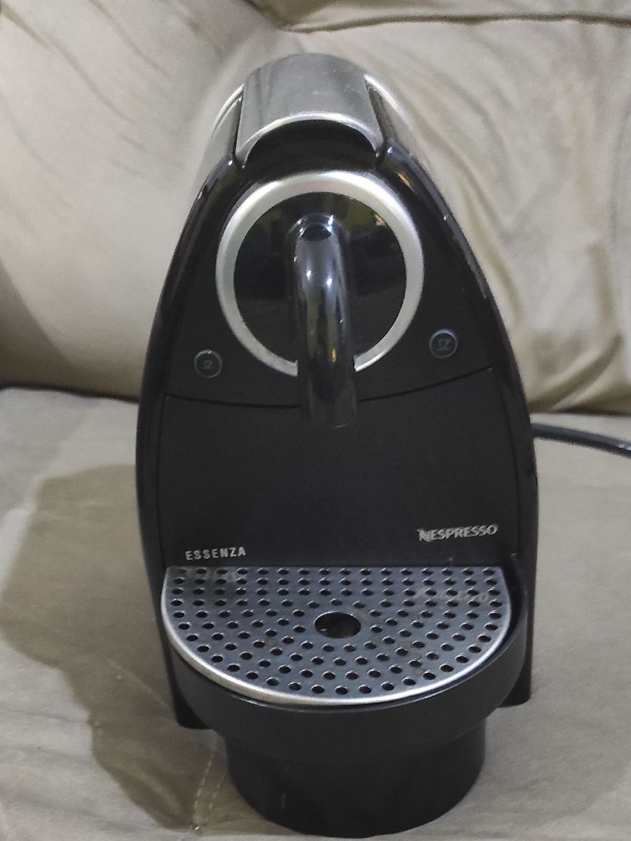 Máquina D Café Nespresso C110 com Detalhes | Eletrodoméstico Nespresso ...