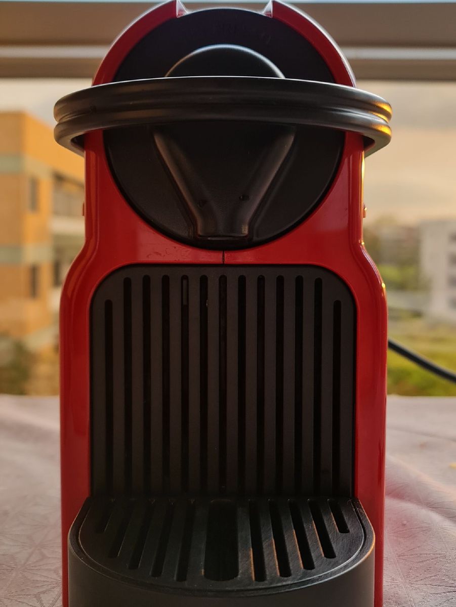 Máquina de Café Nepresso - Inissia Ruby Red - 220v | Eletrodoméstico ...