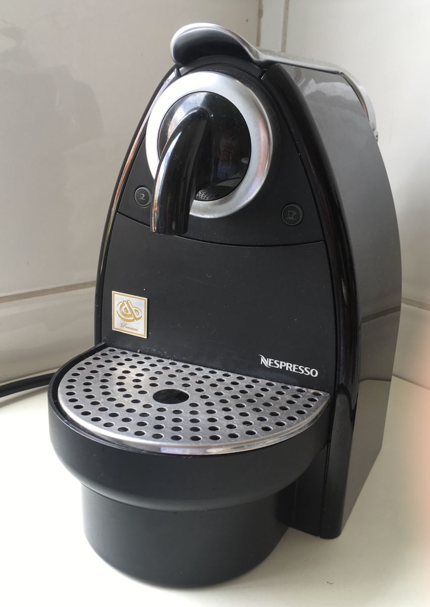 Maquina de Cafe Nespresso C100 | Eletrodoméstico Nespresso Usado ...