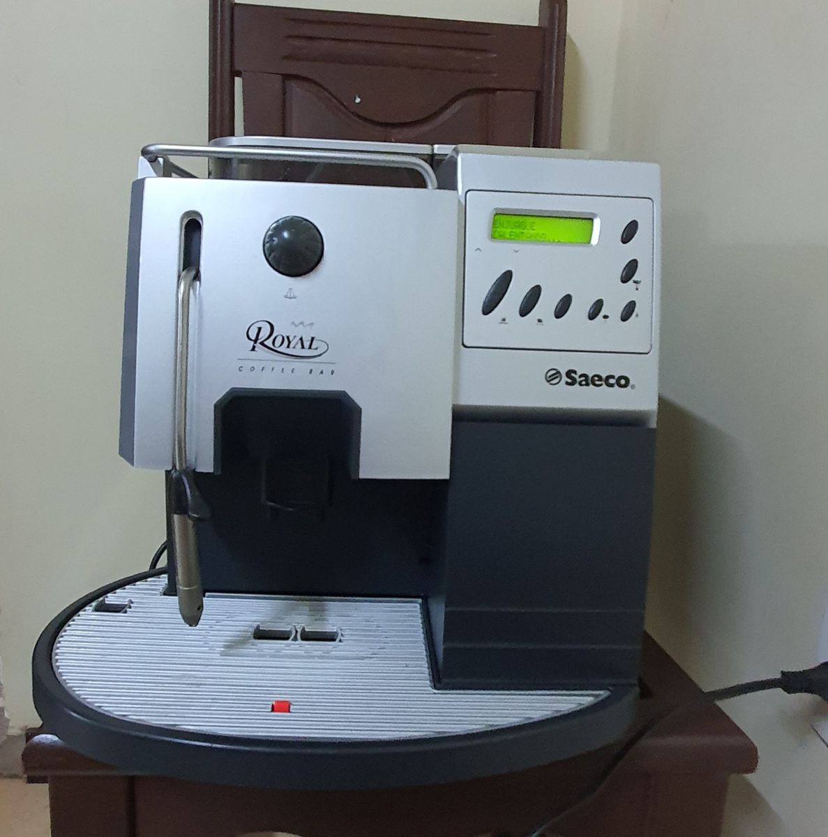 Máquina de Café Royal Saeco Profissional | Eletrodoméstico Philips Saeco Usado 78558303 | enjoei