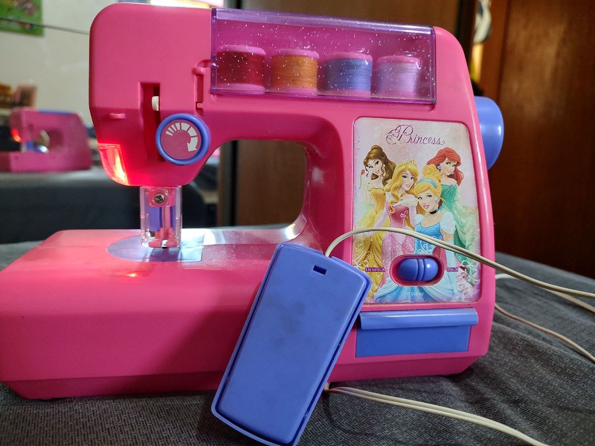 Máquina de Costura Das Princesas | Brinquedo para Bebês Disney Usado ...