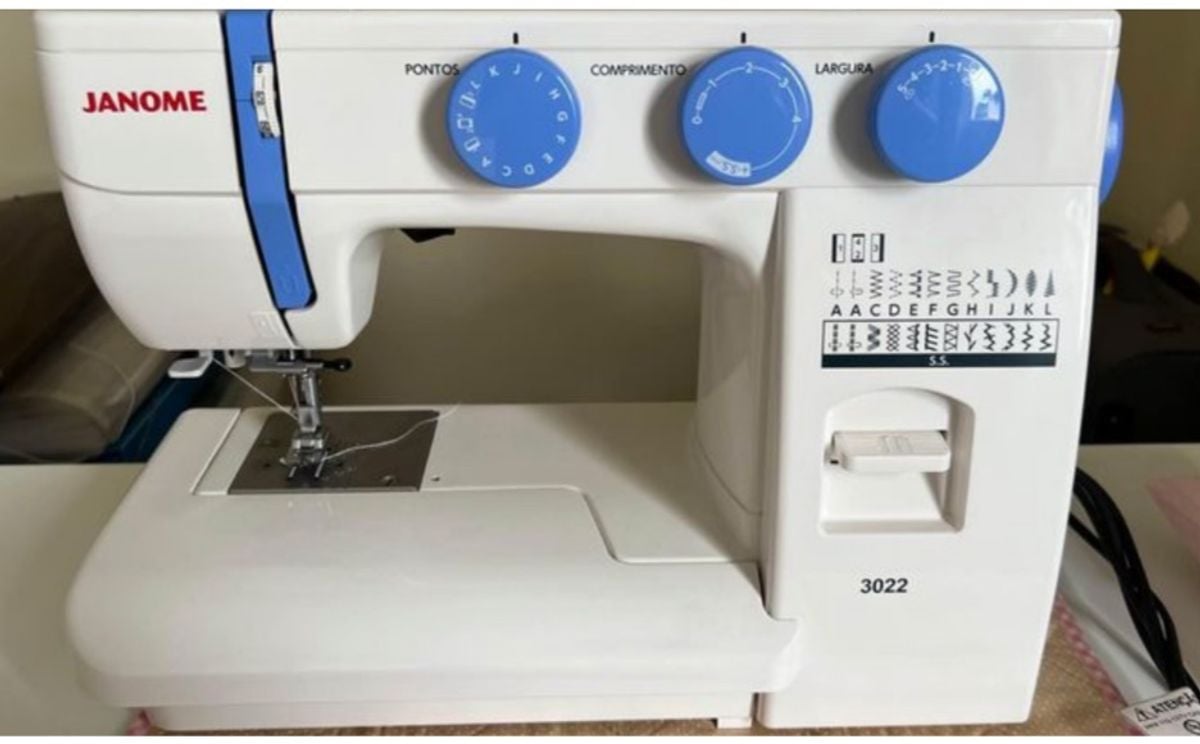Máquina de Costura Janome 3022 | Eletrodoméstico Janome Usado 72845143 ...