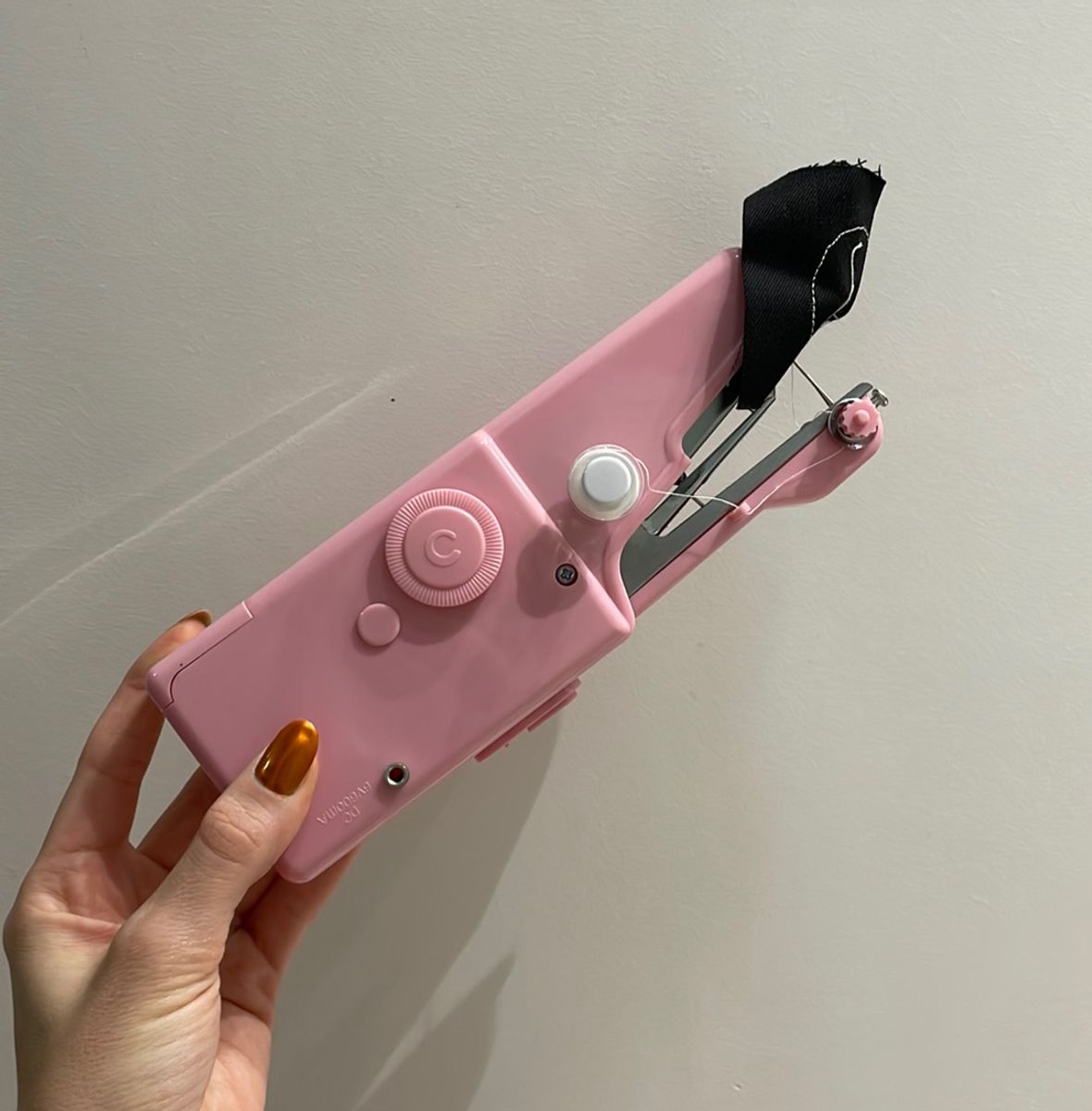 Máquina de Costura Mina de Mão | Bolsa de mão Feminina Handy Stitch ...