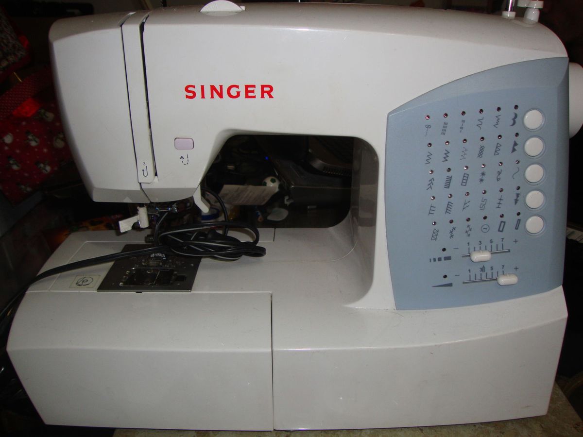 Máquina de Costura Singer Cosmos 7422 | Item Info & Eletro Usado ...