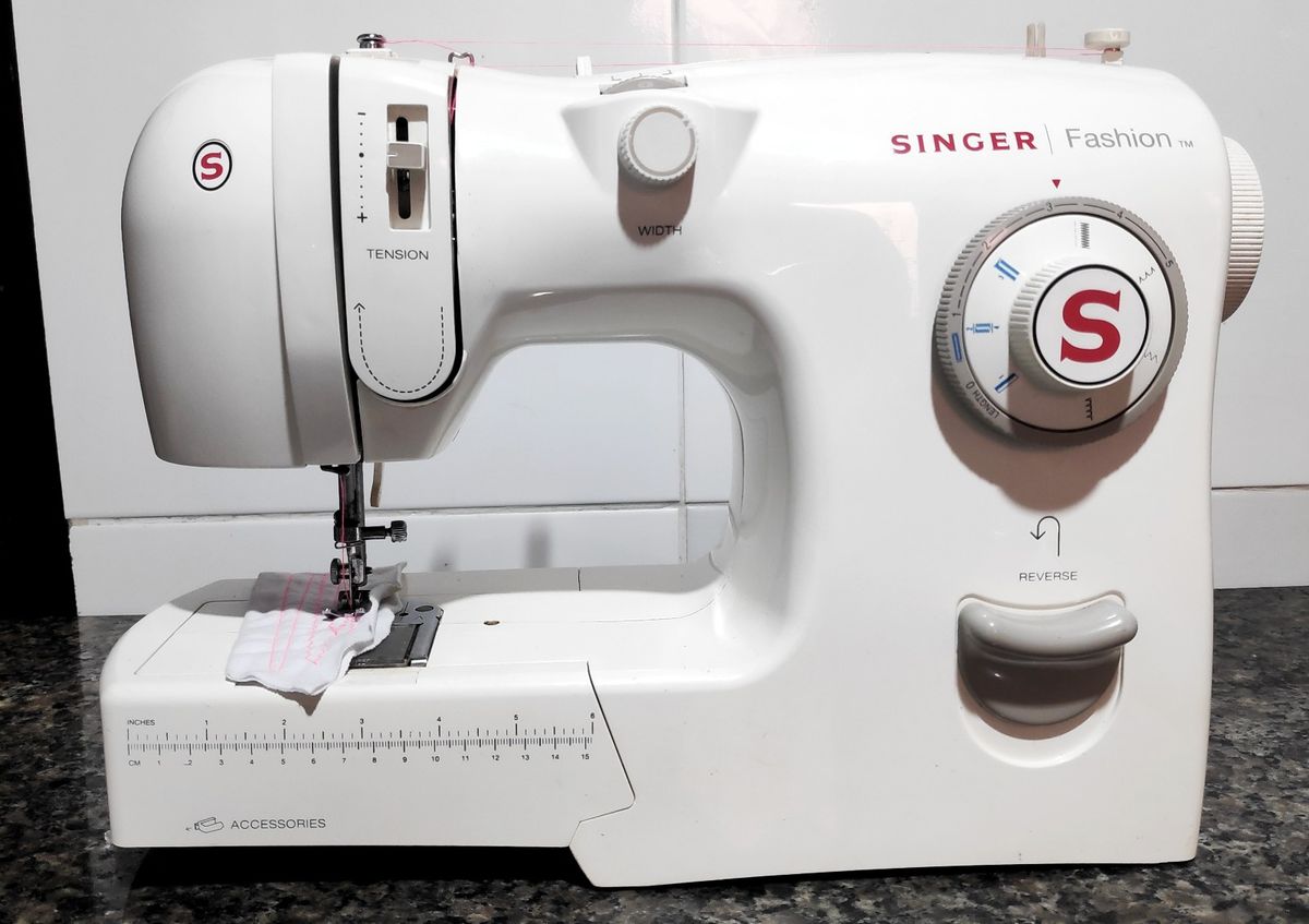 Máquina de Costura Singer Fashion Portátil - Usada | Eletrodoméstico ...