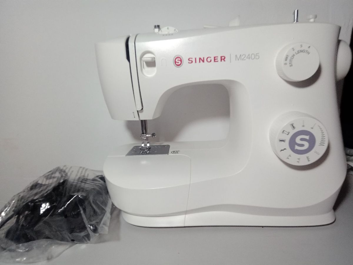 Máquina de Costura Singer M2405 | Cacareco Singer Usado 108332467 | enjoei