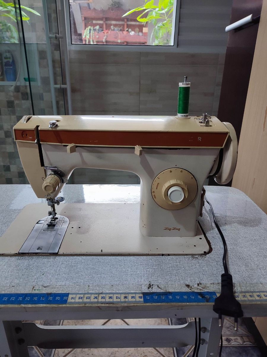Máquina de Costura Singer Modelo 347 | Item Info & Eletro Singer Usado ...