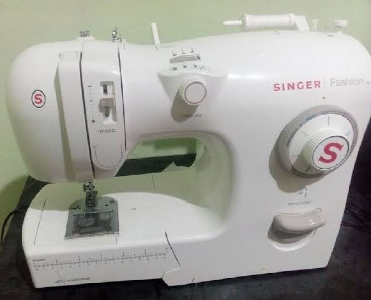 Máquina de Costura Singer | Item Info & Eletro Singer Usado 80748144 ...