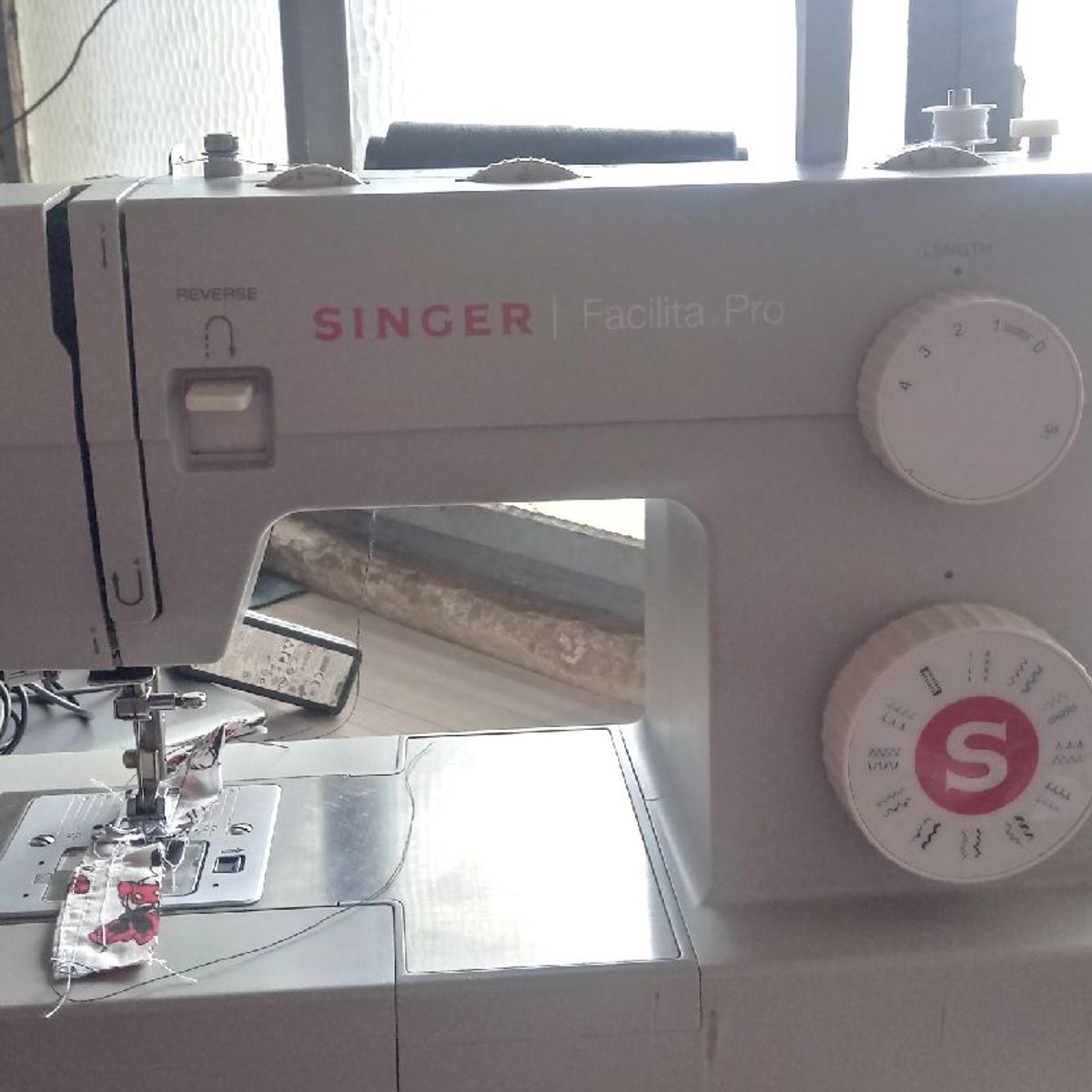 Máquina de Costura Singer | Item Info & Eletro Singer Usado 85555305 ...