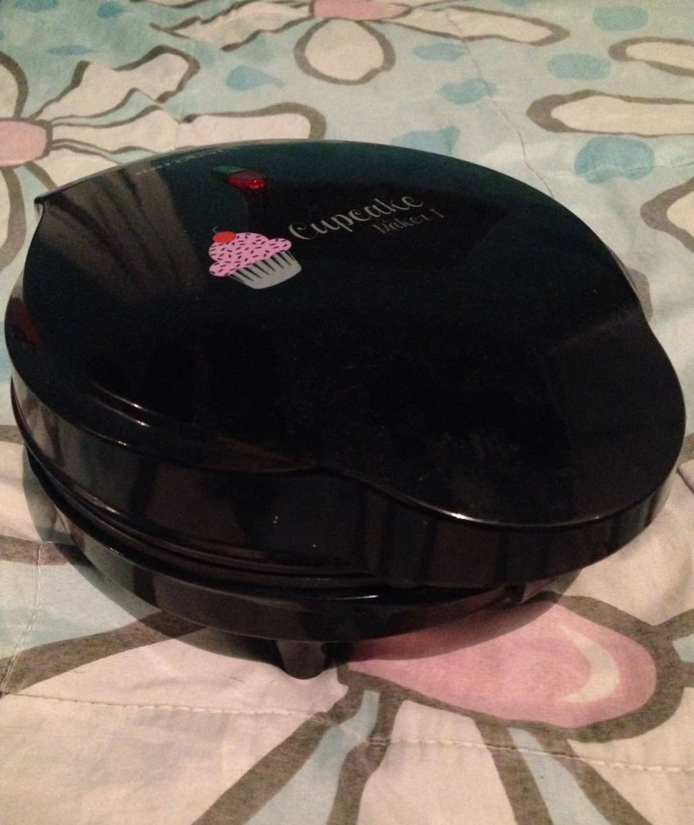 Maquina de Cupcake | Móvel de Cozinha Britania Usado 15792091 | enjoei