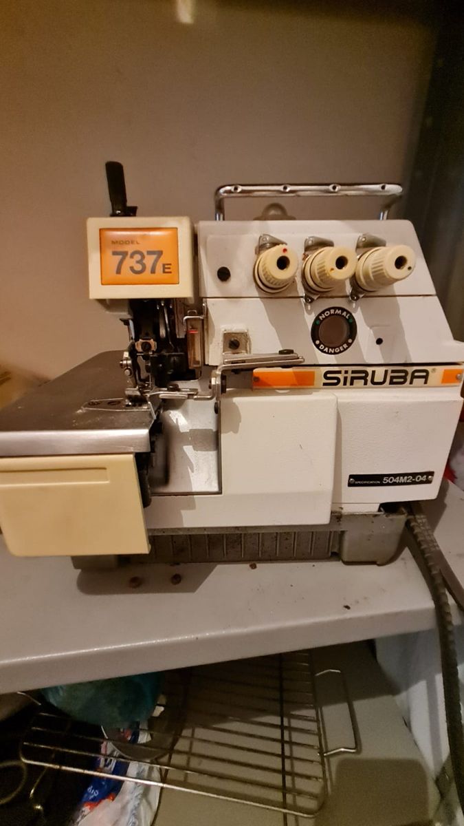 Maquina de Overlock | Item Info & Eletro Siruba Usado 95313727 | enjoei