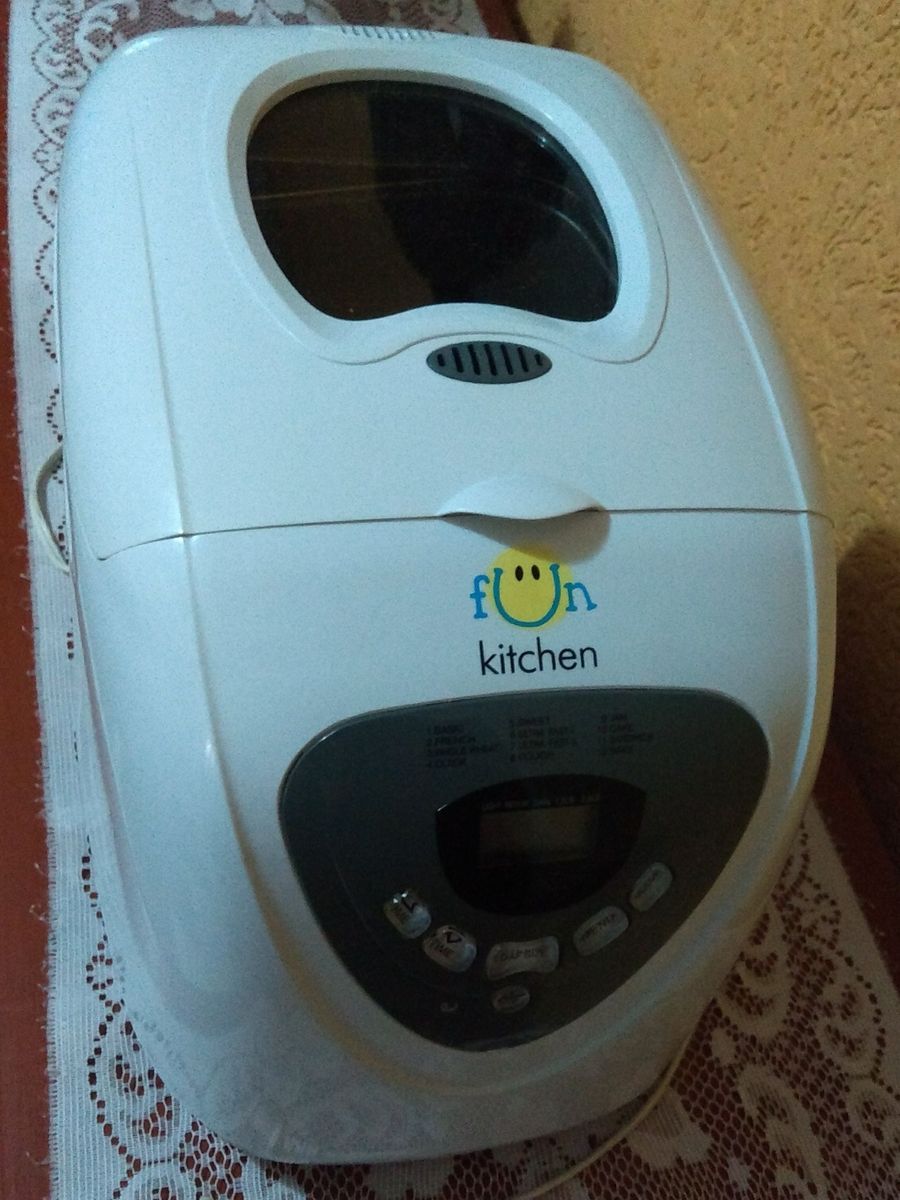 Máquina de Pão Fun Kitchen 110v | Eletrodoméstico Fun Kitchen Usado ...