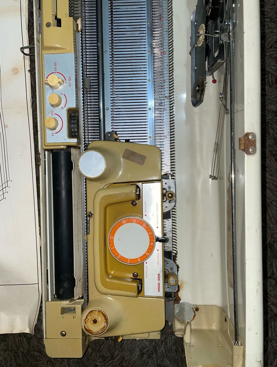 Máquina de Tricô Singer Sk-326 Memo-matic | Item Info & Eletro Singer Usado 81306556 | enjoei