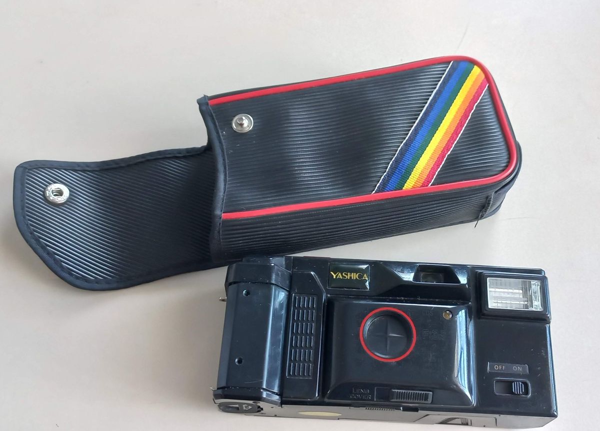 Maquina Fotografica Câmera Analógica Aw-818 Yashica + Bolsa Original ...