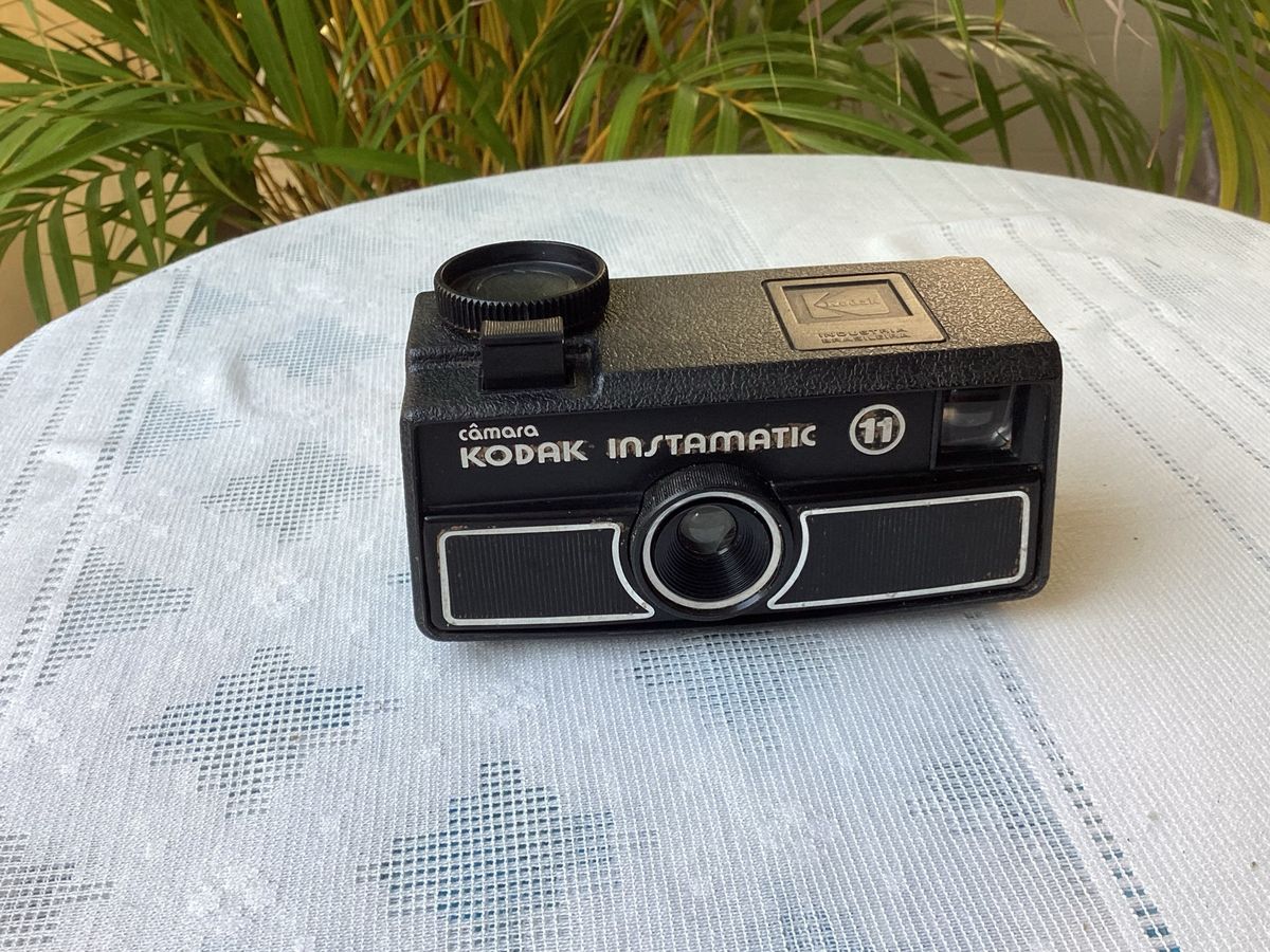 Máquina Fotográfica Instamatic Antiga | Produto Vintage e Retro Kodak ...