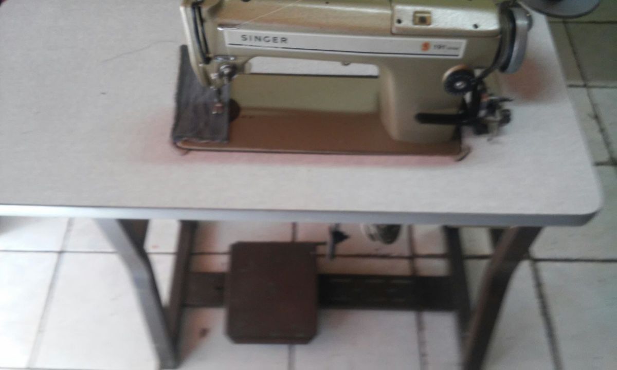 Maquina Industrial Reta Singer 191 | Eletrodoméstico Singer Usado 21407730 | enjoei