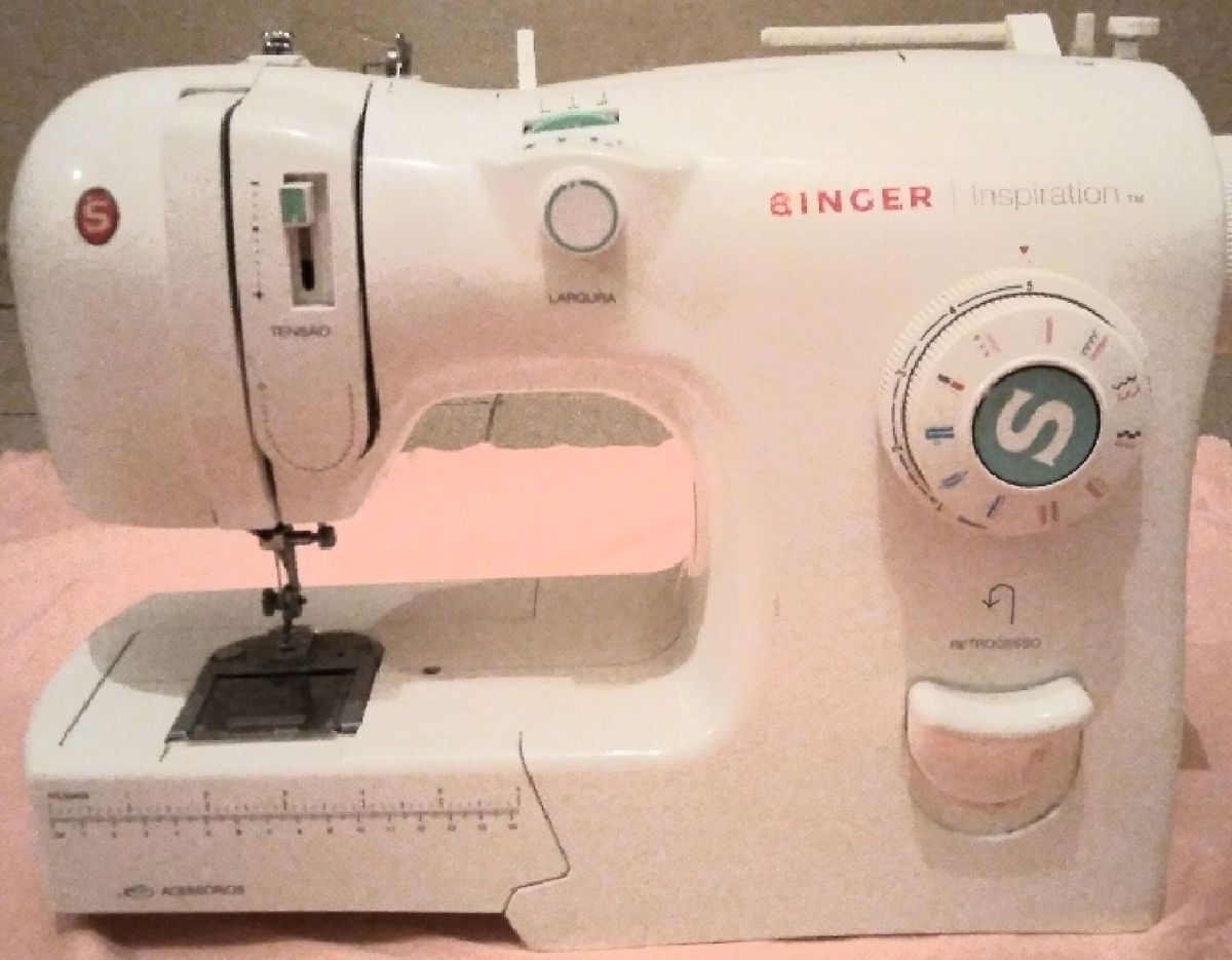 Máquina Portátil Singer ,modelo 4218 | Item Info & Eletro Singer Usado ...