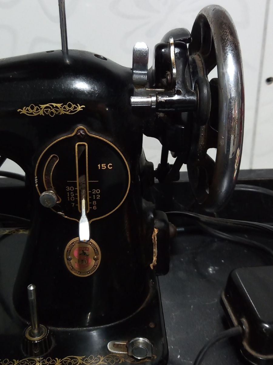 Maquina Singer Antiga e Linda! | Item Info & Eletro Singer Usado ...
