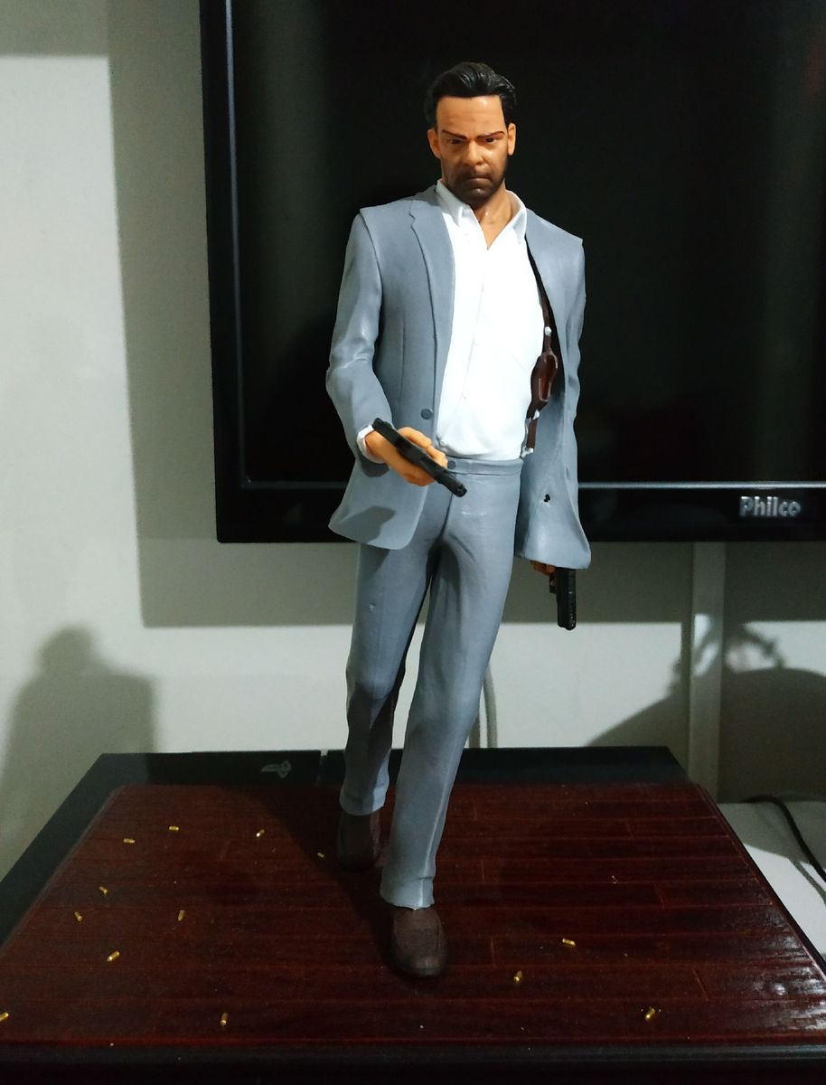 Max Payne Action Figure | Brinquedo Rockstar Usado 35254887 | enjoei