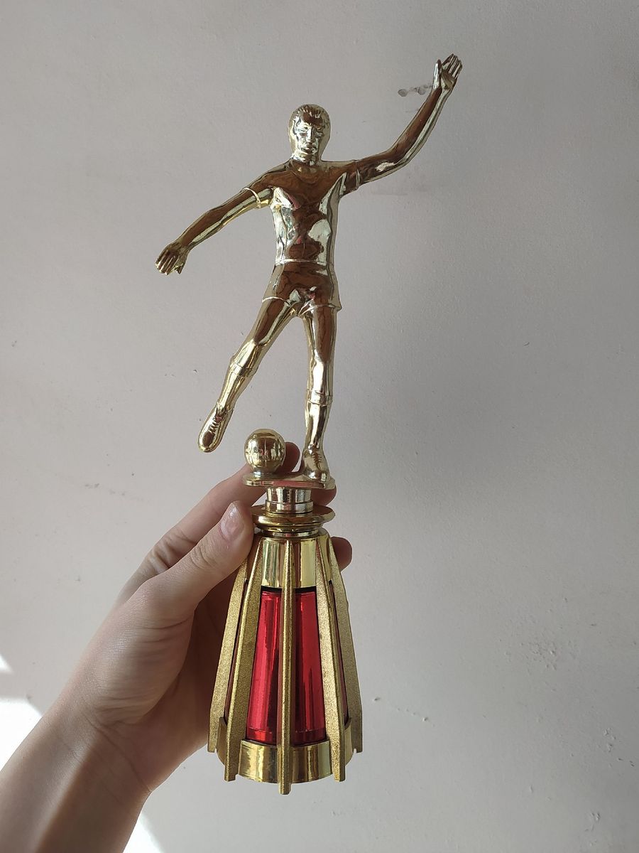 Medalha/troféu Esportivo de Plástico | Brinquedo Usado 73930184 | enjoei